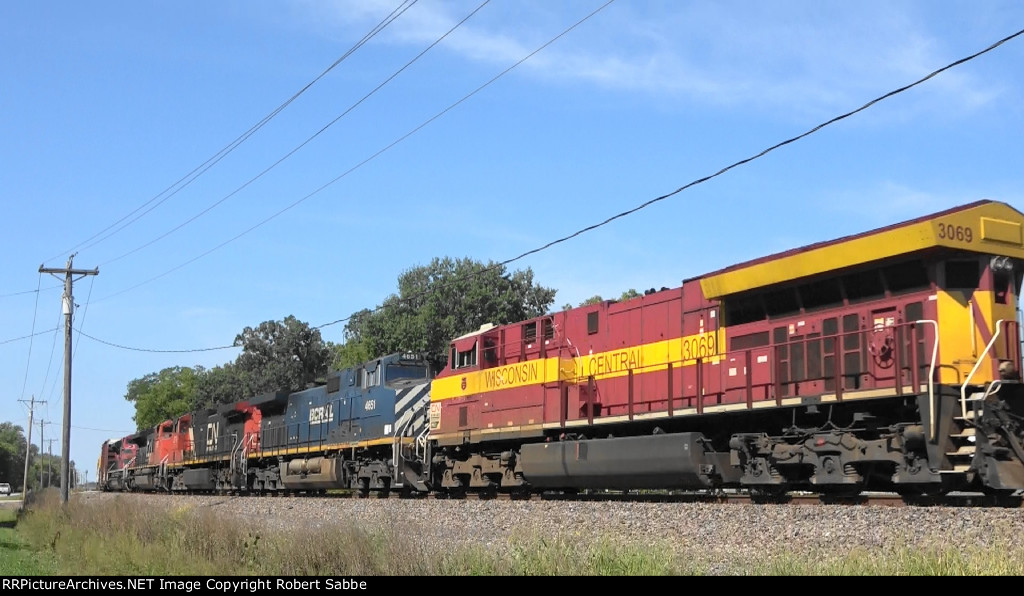 CN 3069 BCOL 4651